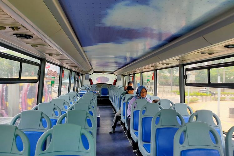 Menjajal Bus Tingkat Transjakarta