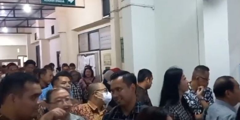 Berita Terkini Harian Buruh Sritex Terancam Phk Terbaru Hari Ini - Kompas.com