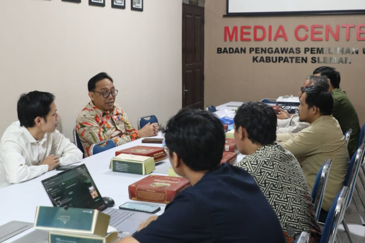 Saat Riuh Pemilu Pergi, Penjaga Etik Tetap Berdiri