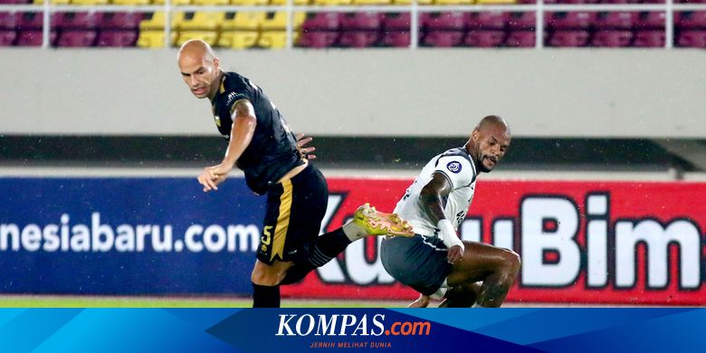 BERITA FOTO - David da Silva Selamatkan Persib dari Kekalahan