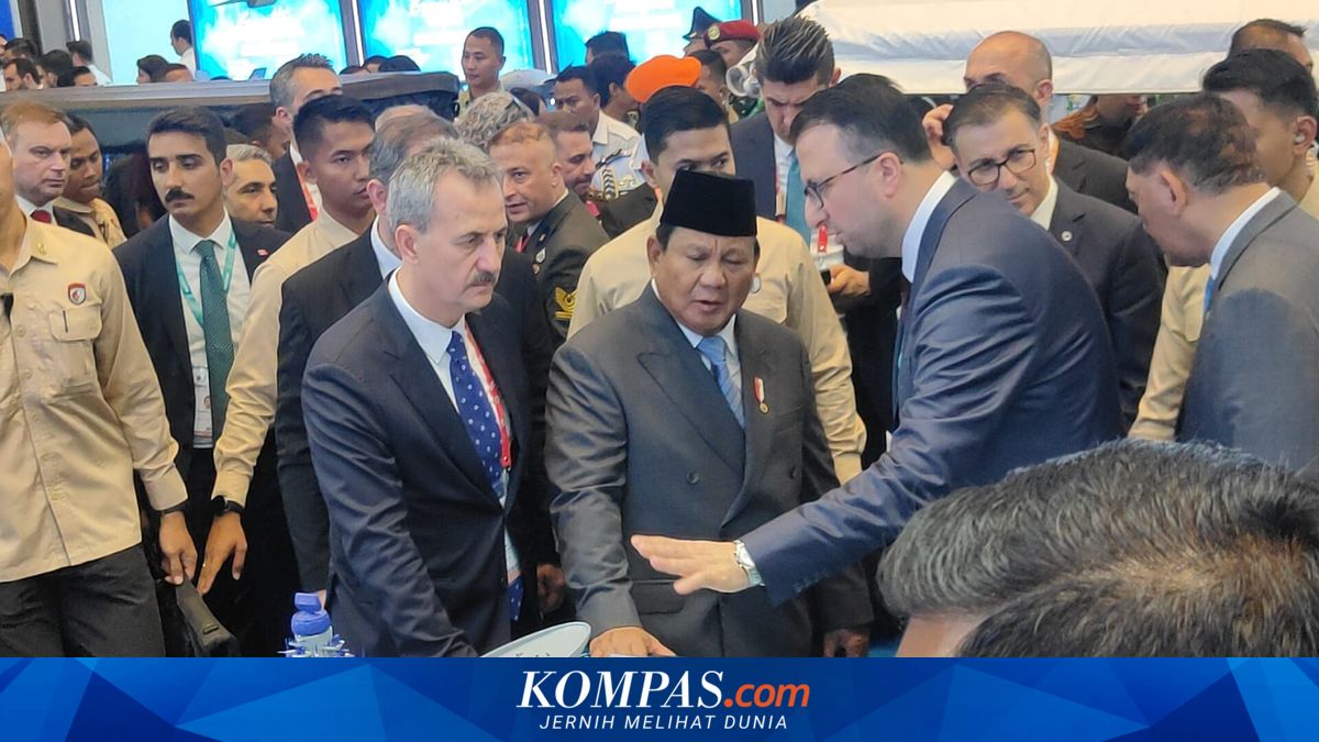 Momen Paspampres Ditegur Prabowo di Indo Defence Usai Tepis Tangan ...