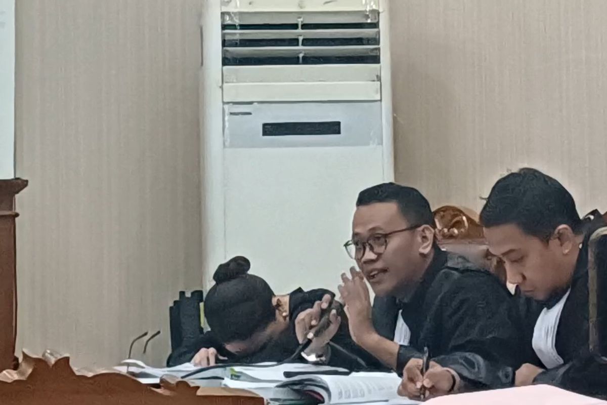 Nangis di Persidangan, Nikita Mirzani Kesal Pertanyakan Analisis Ahli UU ITE