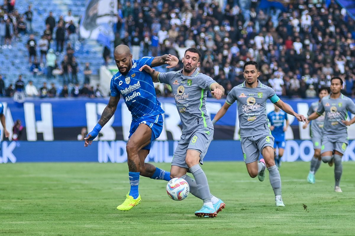 Hasil Persib Vs Persebaya 3-1: David da Silva Hattrick, Cium Sepatu ...