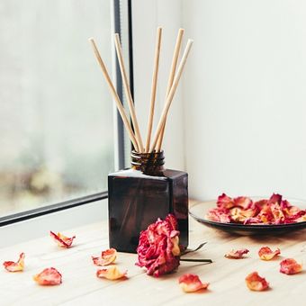 Cara Membuat Reed Diffuser Alami di Rumah