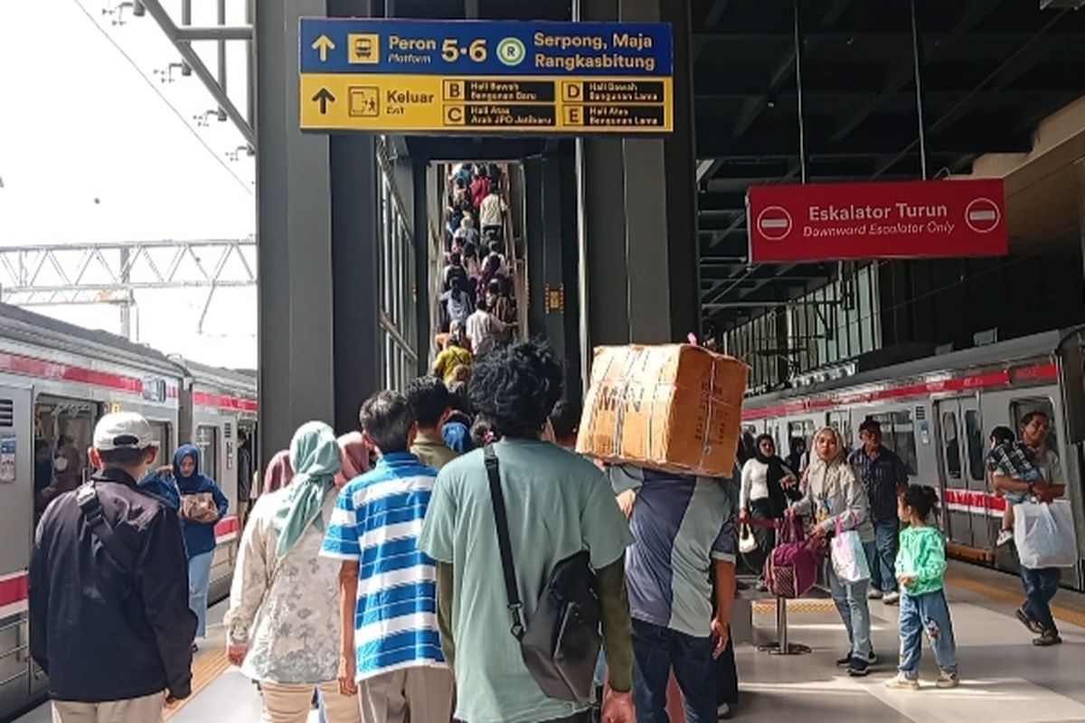 Hari Terakhir Cuti Bersama Lebaran, Jalur Green Line Stasiun Tanah ...