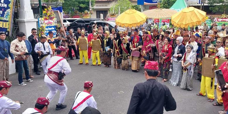 Berita Harian Kuliner Langka Jadi Hidangan Resepsi Dhaup Ageng Terbaru ...