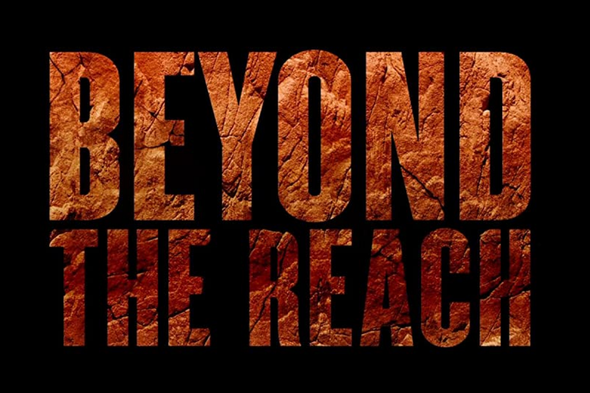 Sinopsis Beyond The Reach, Michael Douglas Berburu di Padang Gurun