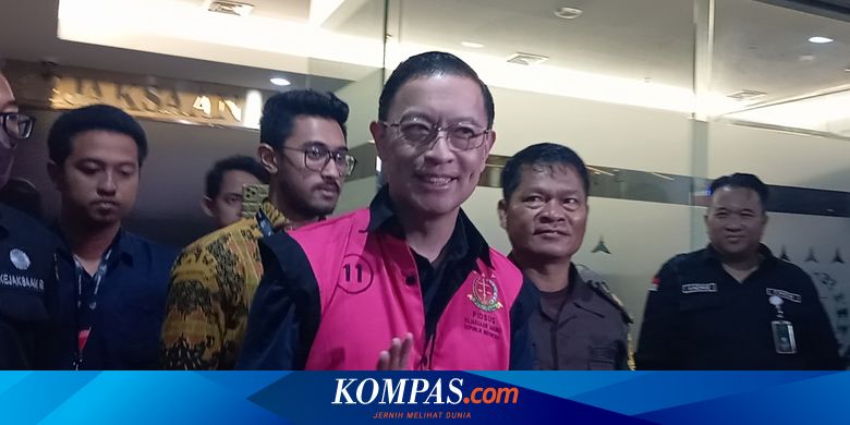 Hari Ini Tom Lembong Jalani Sidang Perdana, Anies Disebut Hadir