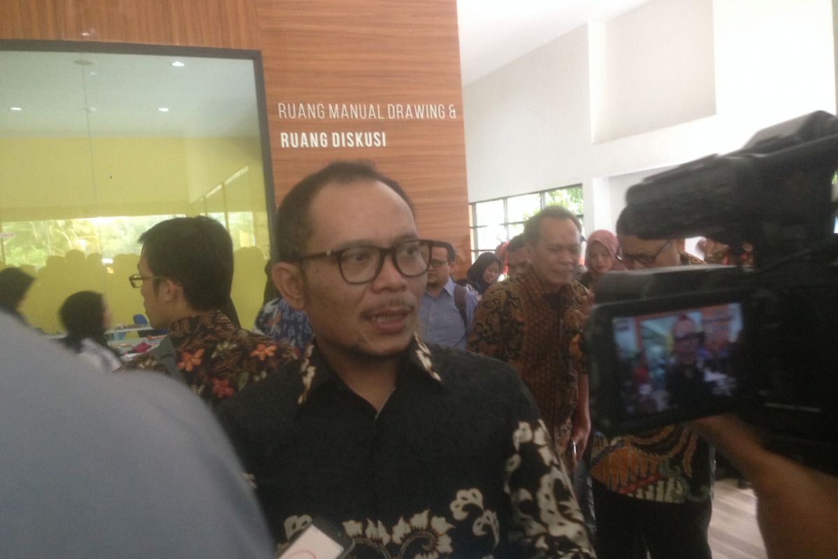 Menaker Hanif Dhakiri: E-KTP WN China Adalah Hoaks, Itu Editan