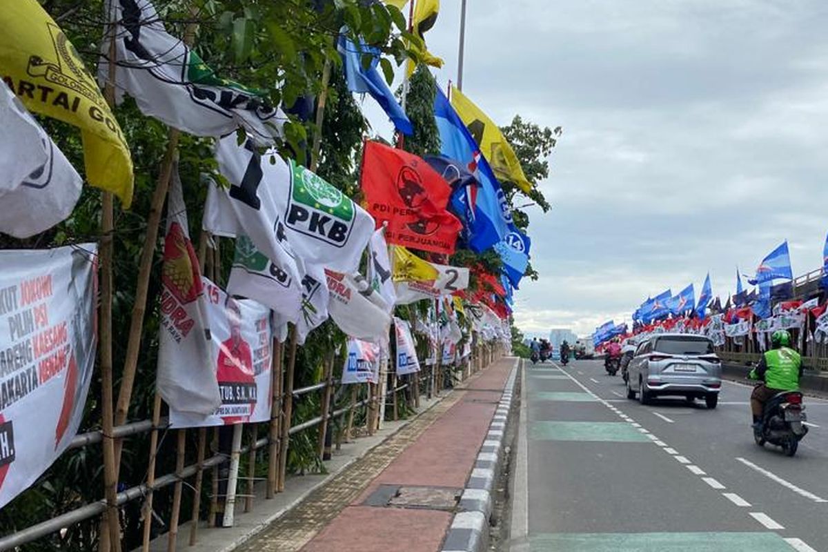 Spanduk Kampanye dan Bendera Parpol yang Mengusik Pramono