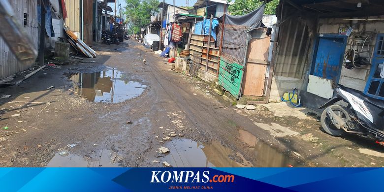 Jalan di Rorotan Rusak Bertahun-tahun Tak Pernah Diperbaiki