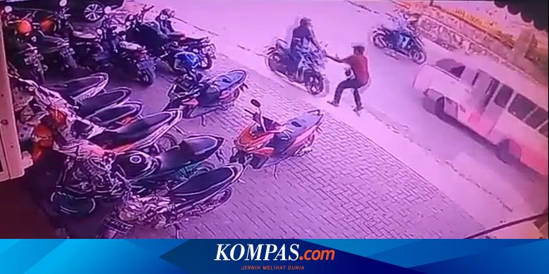 Terekam Cctv Tukang Parkir Gagalkan Pencurian Motor Pelaku Sempat