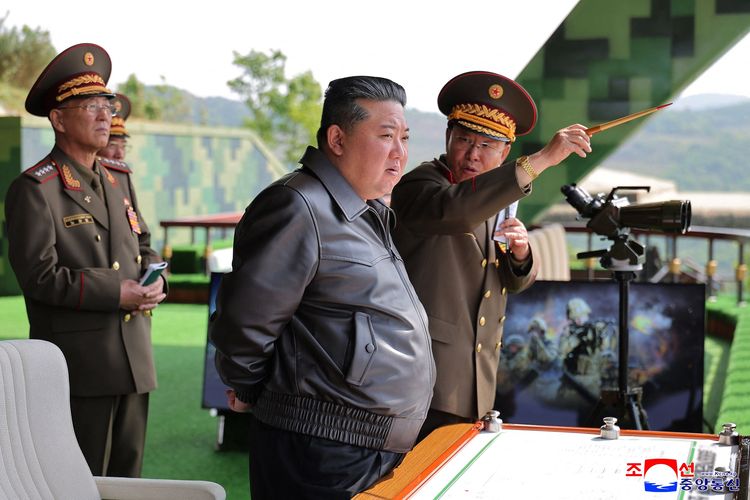 Berita Terkini Harian Kim Jong Un Stres Kapal Perang Korut Tenggelam Terbaru Hari Ini - Kompas.com