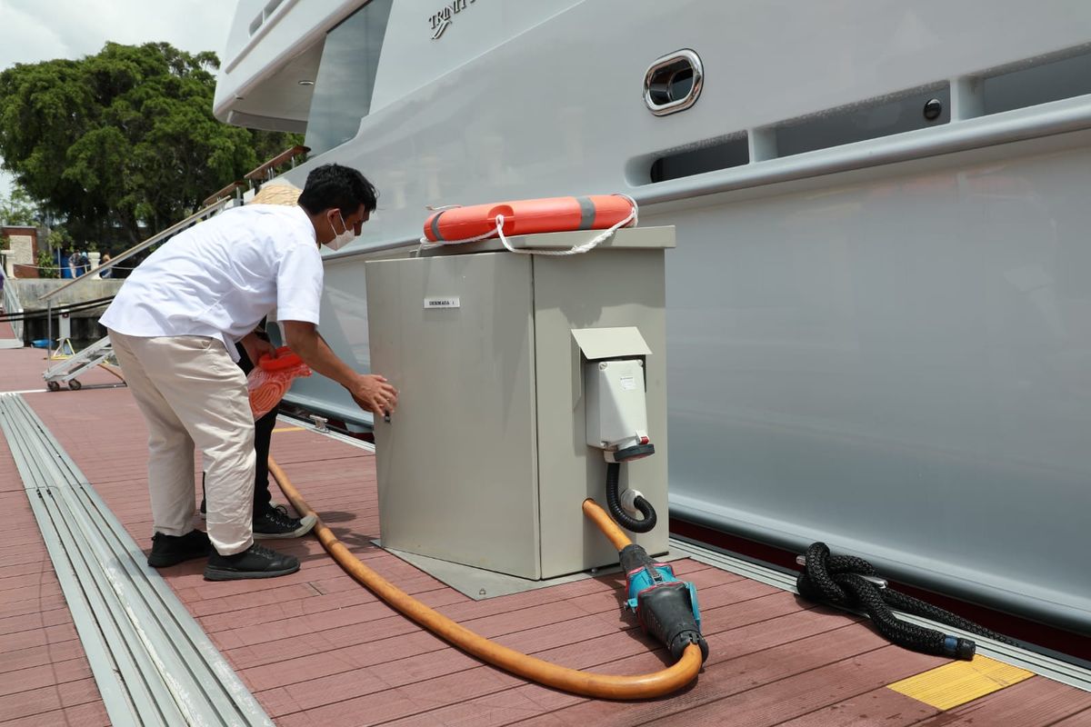 Ramah Lingkungan, Kapal Bisa Gunakan Energi Listrik Saat Sandar di 21 ...