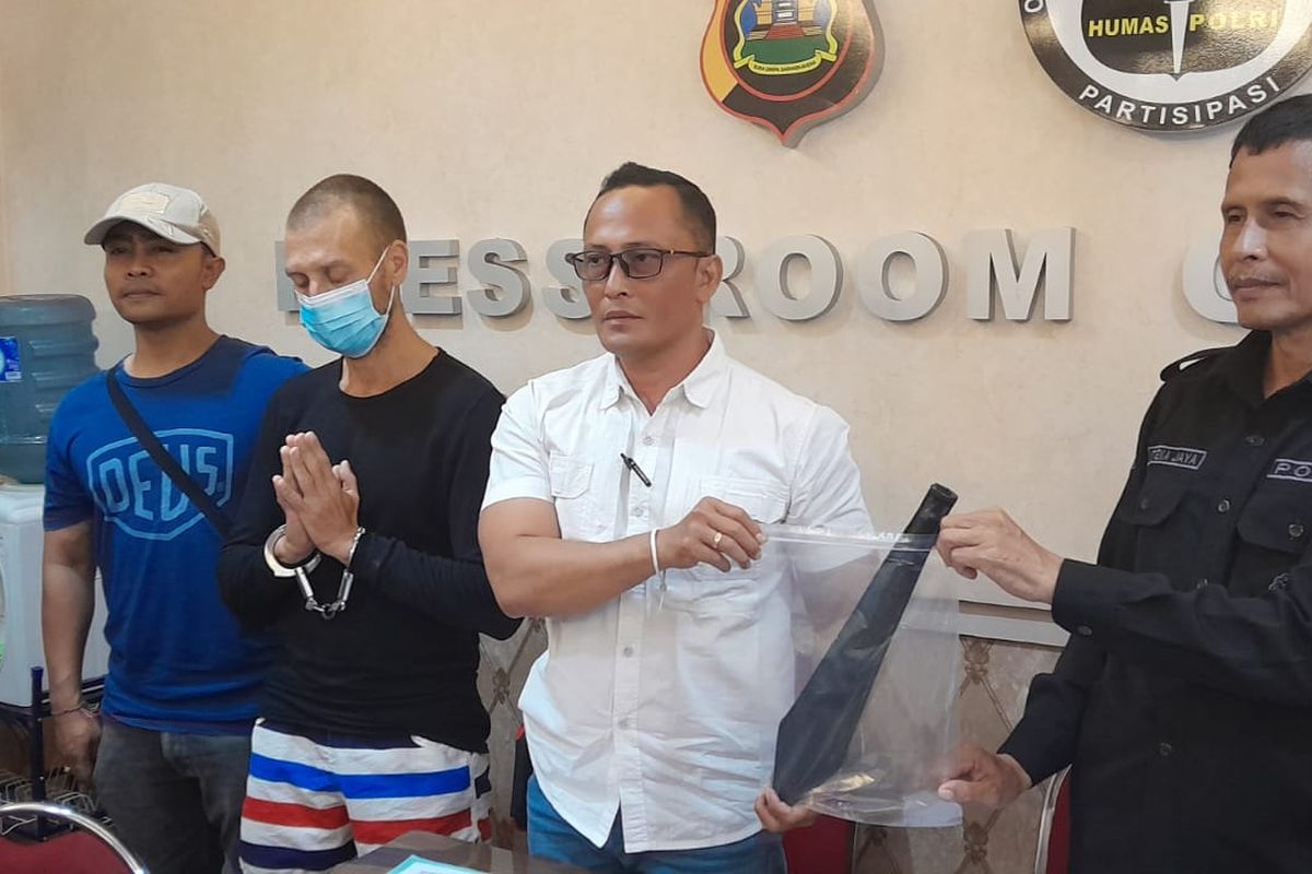 Jadi Tersangka, WN Amerika Serikat Pengadang Mobil Polisi di Bali Bakal ...