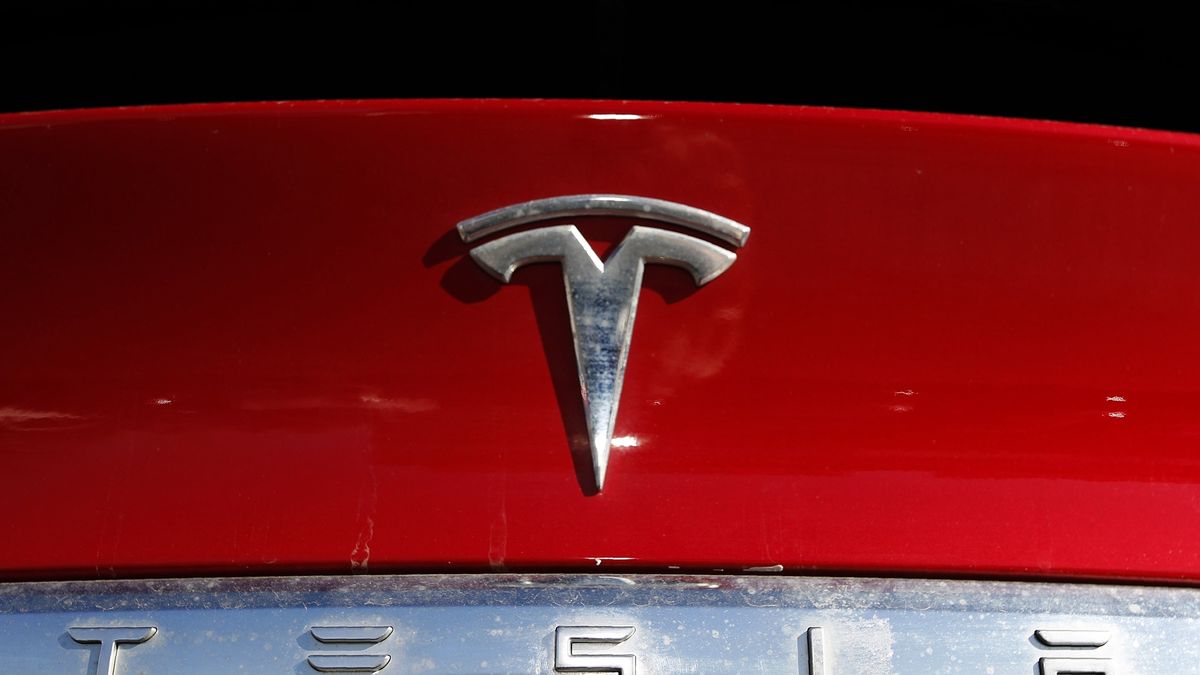 Video Iklan Tesla "Self-Driving" pada 2016 Terungkap Hasil Rekayasa