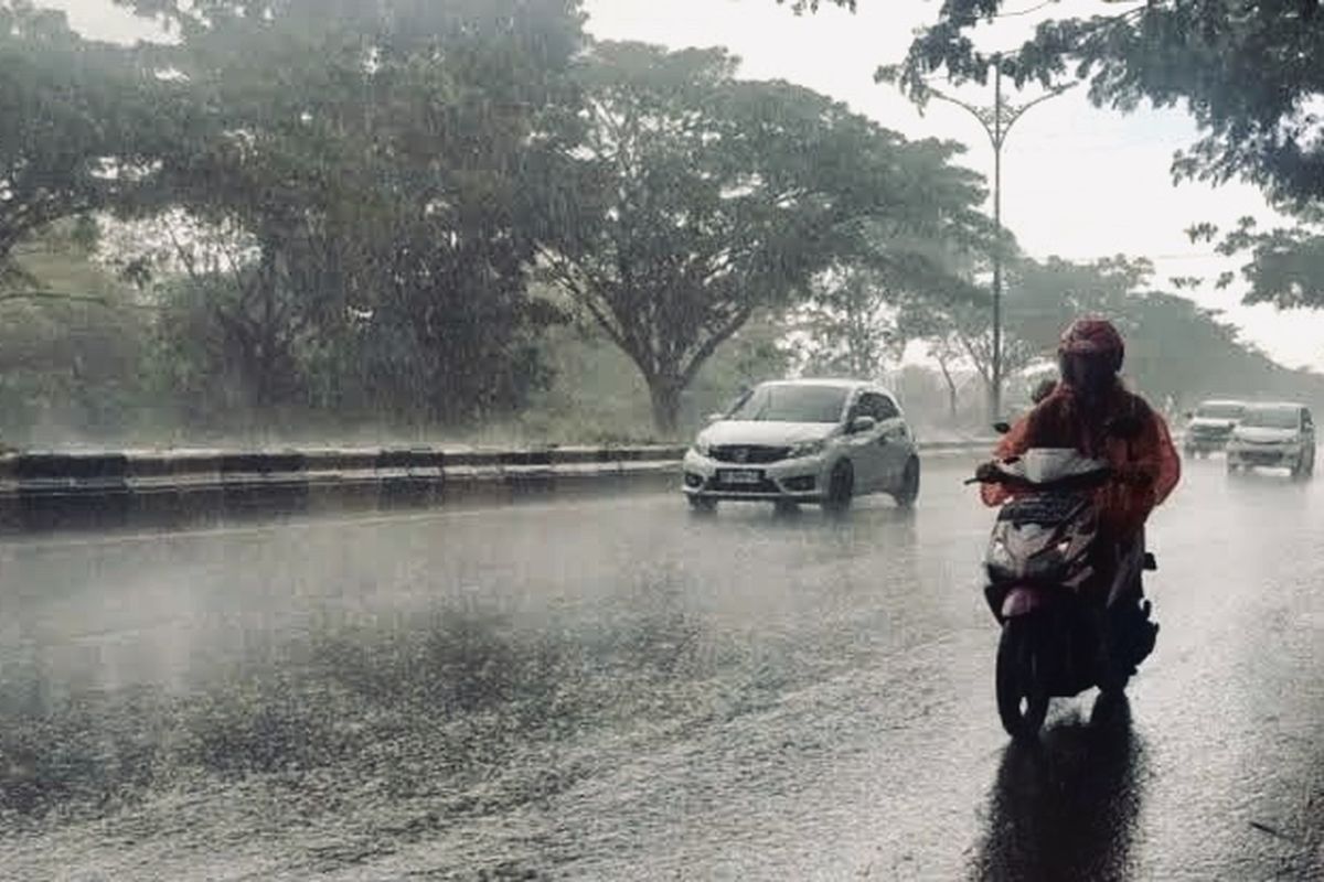 Prakiraan BMKG: Wilayah yang Berpotensi Hujan Lebat dan Angin Kencang pada 9-10 Juli 2025