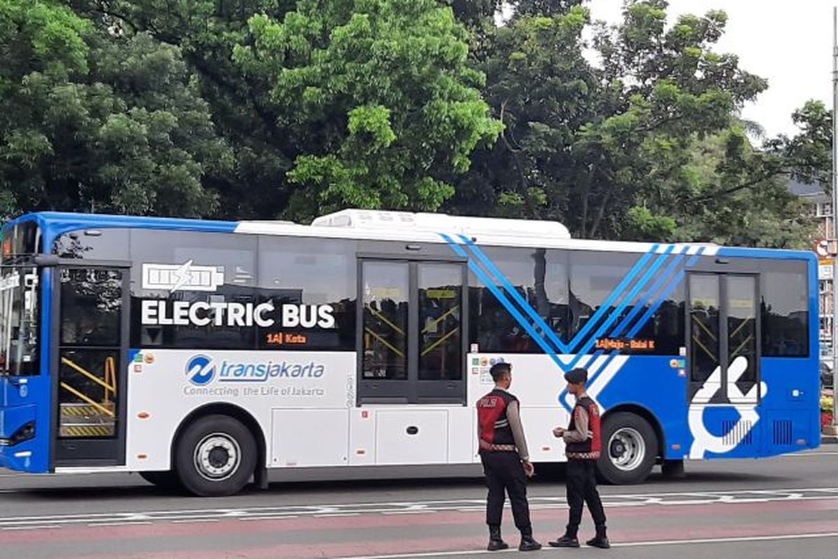 Update TransJakarta: Layanan Masih Ditutup Setelah 7 Halte Dibakar