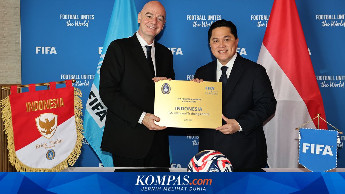 PSSI Terima Penghargaan Emas di Ajang FIFA Forward Awards