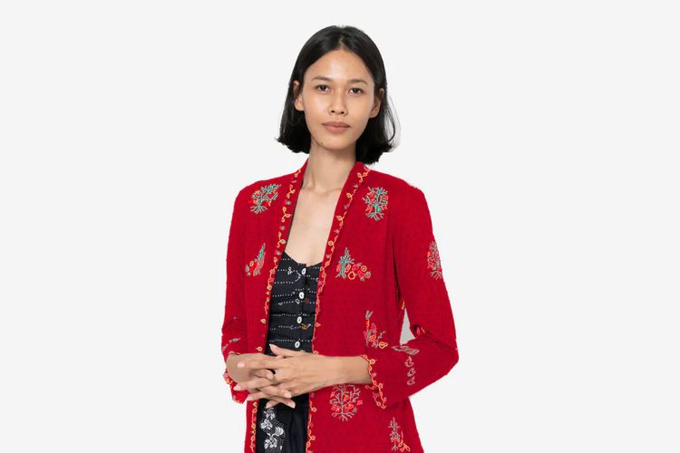 5 Pilihan Merek Kebaya Encim Modern, Mulai Rp 250.000