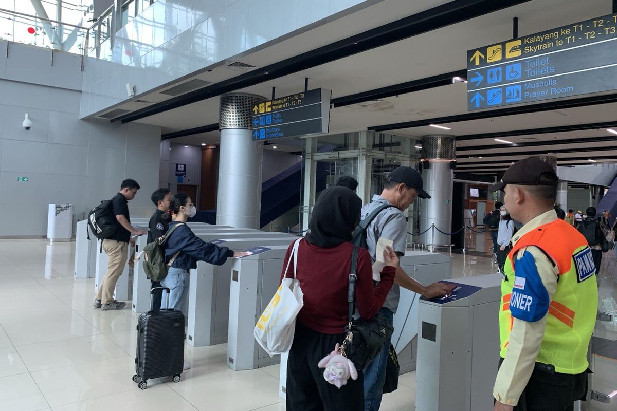 Cara Naik Kalayang ke Terminal 1, 2, dan 3 dari Stasiun KA Bandara