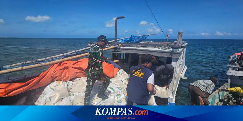 Kapal Pengangkut Beras Bantuan Karam Usai Tabrak Karang di Laut Raas ...