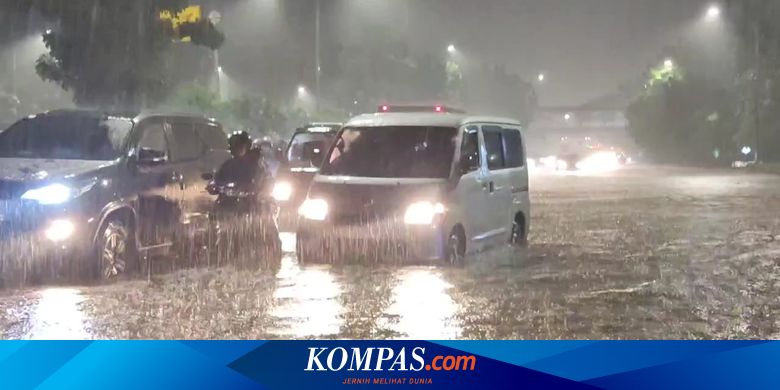 Komponen Apa Saja yang Perlu Dicek Setelah Mobil Menerjang Banjir? - TrendRadars Indonesia