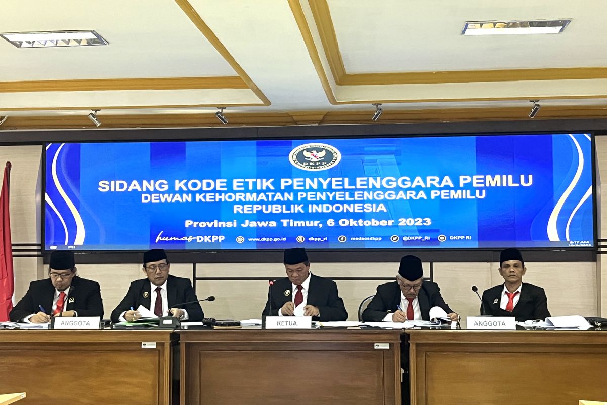 Sejarah Pengawasan Pemilu di Indonesia