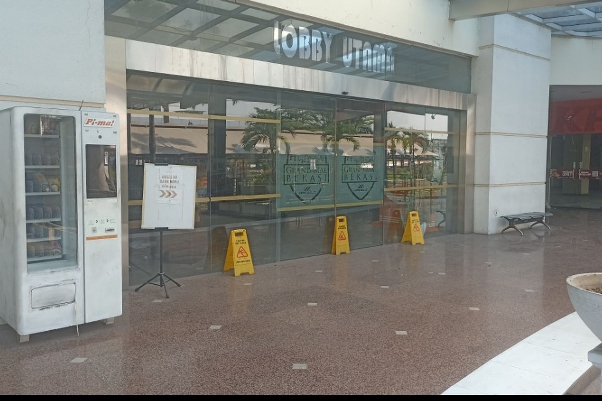 Kisah di Balik Tutupnya Grand Mall Bekasi
