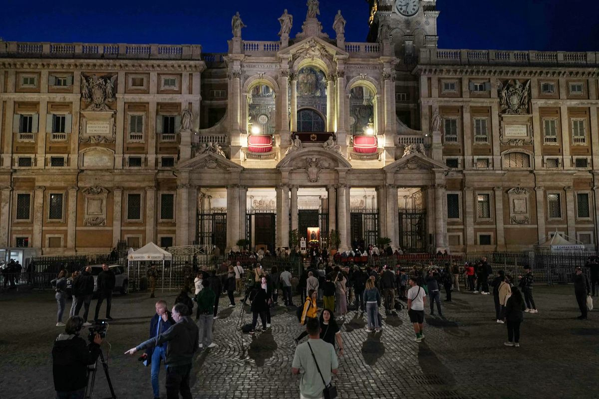 Pemakaman Paus Fransiskus Selesai, Jenazah Berada di Gereja Favoritnya