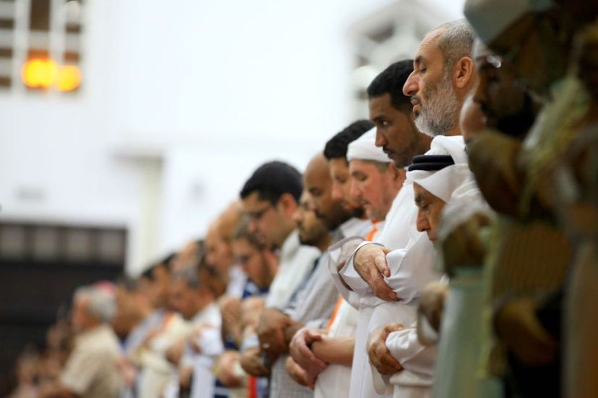 Panduan Lengkap Sholat Tarawih dan Witir: Tata Cara, Niat, dan Keutamaannya