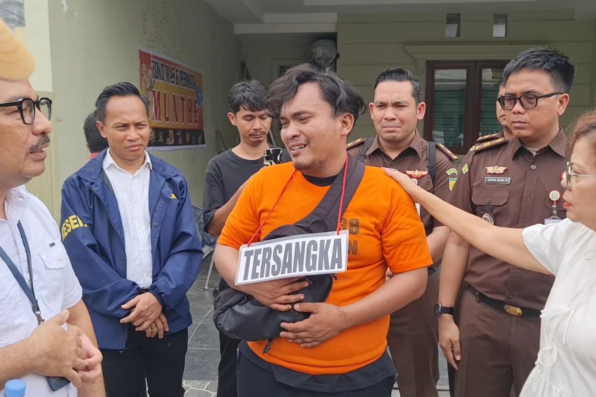 Pembakar Rumah Hakim di Medan Menangis Saat Rekonstruksi: Khilaf Azis ...