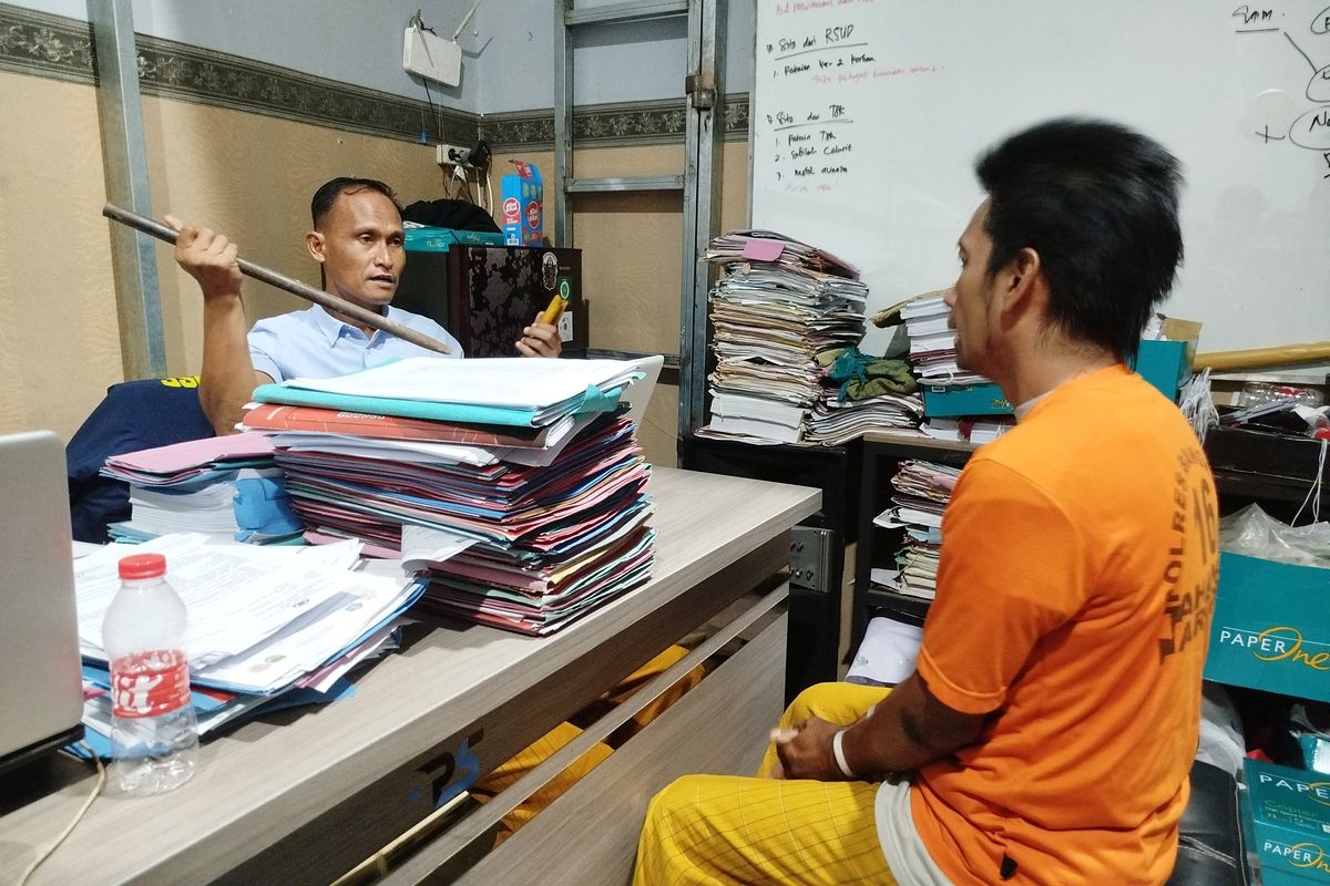 Diupah Rp 100 Ribu, Residivis Sabu Bobol Konter Hp di Bangkalan