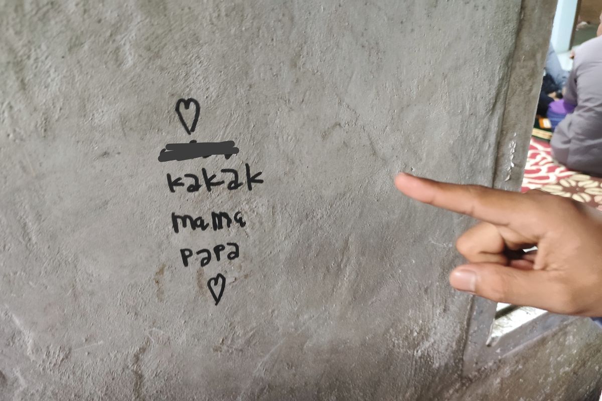 Tanda Love yang Apiti "Kaka, Mama, Papa" di Dinding Rumah Jadi Tulisan ...