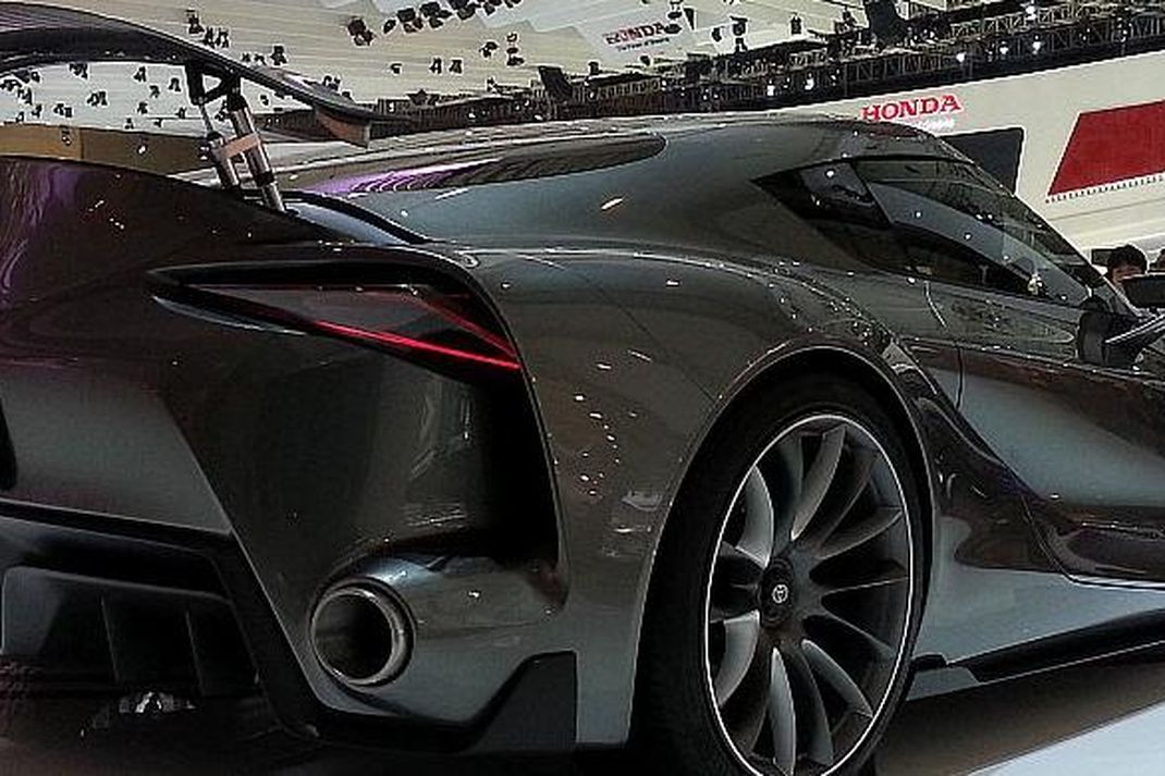 Toyota FT-1 Graphite Perdana di Dunia - Kompas.com