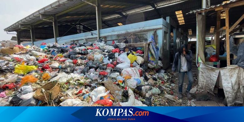 Sampah Menumpuk di Pasar Sehat Cileunyi, DLH Bandung Sebut Masalahnya Ada di TPA Sarimukti