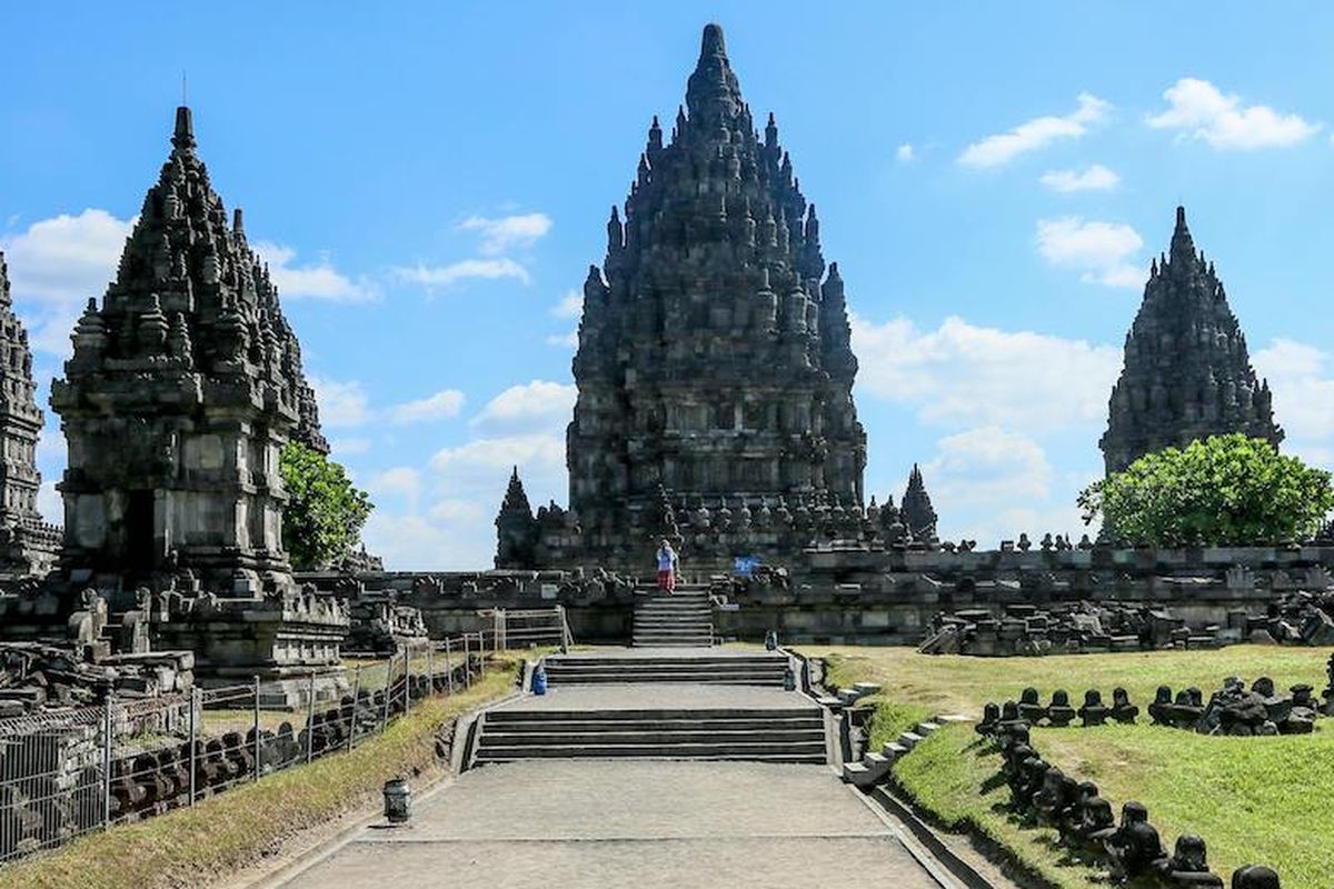 Candi Prambanan Buka Jam Berapa? Ini Harga Tiket dan Rute dari Malioboro