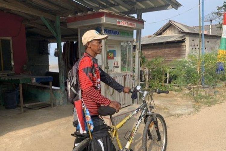 Kisah Kakek Sanuri Bersepeda dari Nganjuk ke Lampung Demi Bertemu Cucunya