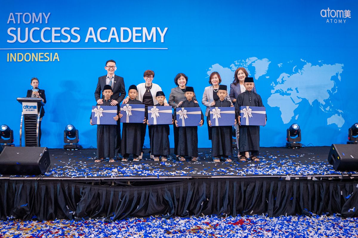 Atomy Indonesian Berikan Donasi Pendidikan Rp 100 Juta bagi Anak Yatim Dhuafa