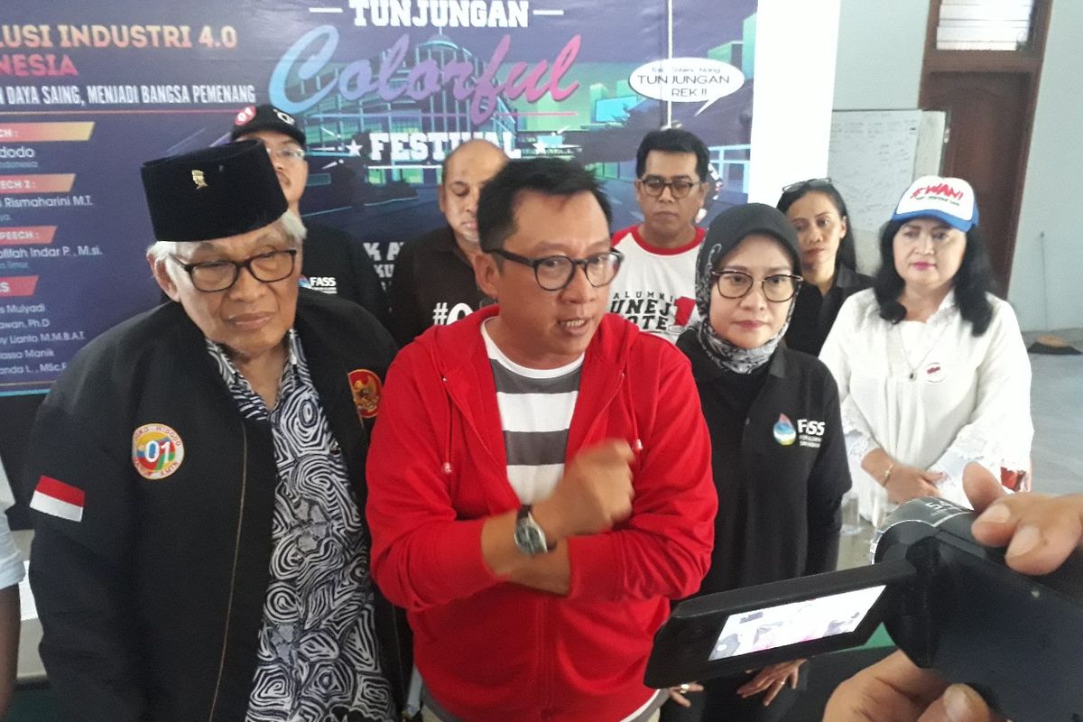 Relawan Jokowi-Ma'ruf Amin Surabaya, Ajak Masyarakat Coblos Dulu Baru ...