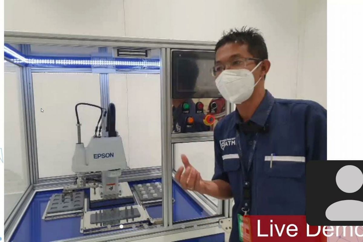 Webinar Robot Pendidikan: Lulusan Vokasi Harus Siap Kerja di Dunia Industri