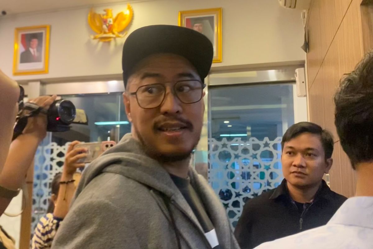 Bicara Singkat, Pandji Pragiwaksono Bersilaturahmi ke Kantor MUI
