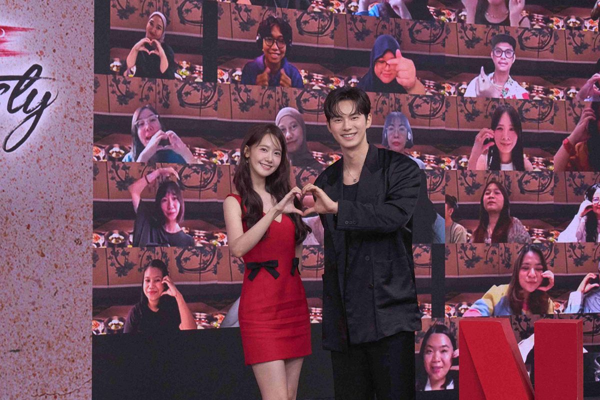 Idolakan YoonA SNSD, Lee Chae Min Keringetan saat Bertemu untuk Bon Appetit, Your Majesty