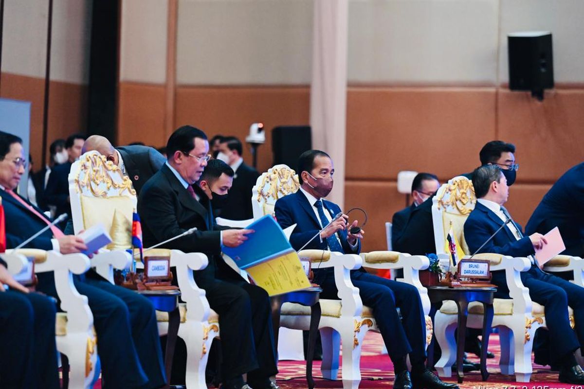 Jokowi Sampaikan 2 Pesan kepada Generasi Muda ASEAN