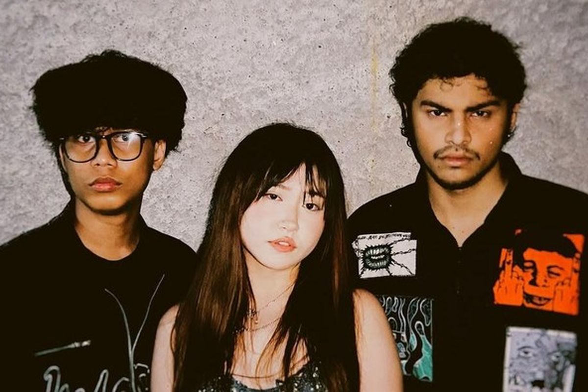 Lirik Lagu 1/10 - Tenxi Featuring RYO