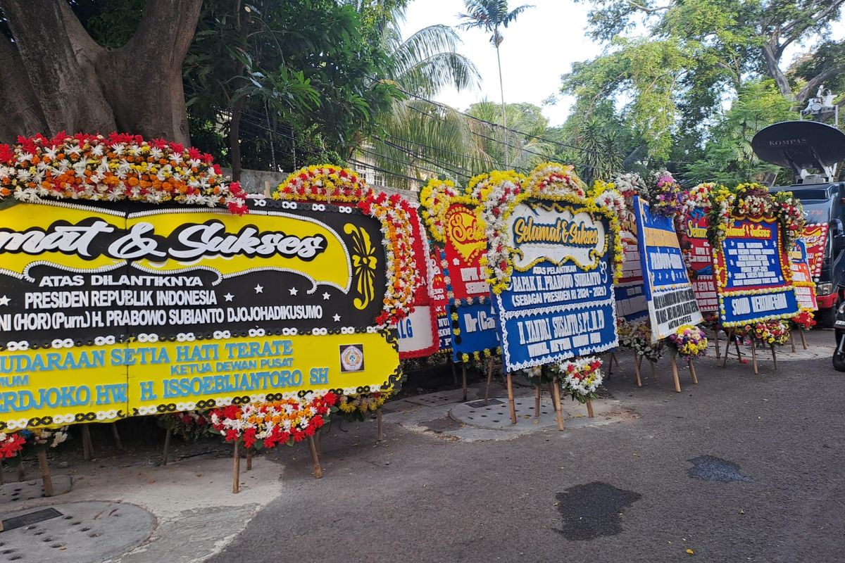 Suasana Rumah Prabowo Jelang Pelantikan, Keluarga Berdatangan dan ...