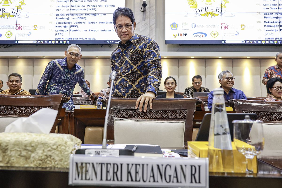 Berpikir ala Friedman: Menkeu Purbaya "Monetaris Heavy"