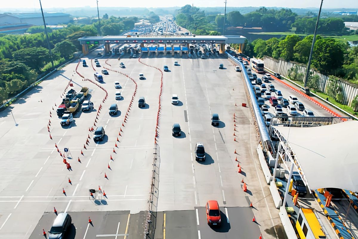 One Way Nasional di GT Kalikangkung sampai Cikampek Utama Dihentikan