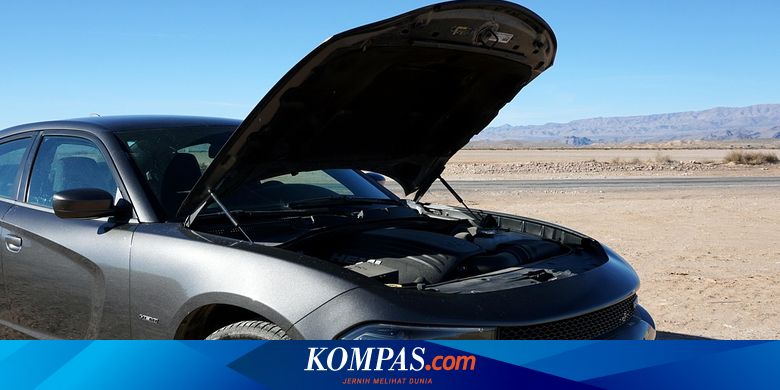 Perlukah Buka Kap Mobil untuk Mendinginkan Mesin?