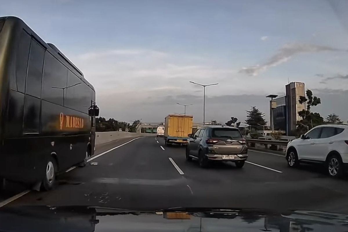 Bukan Dibuang, Ini Fakta Bocah Jatuh dari Bus Mabes AD di Tol JORR